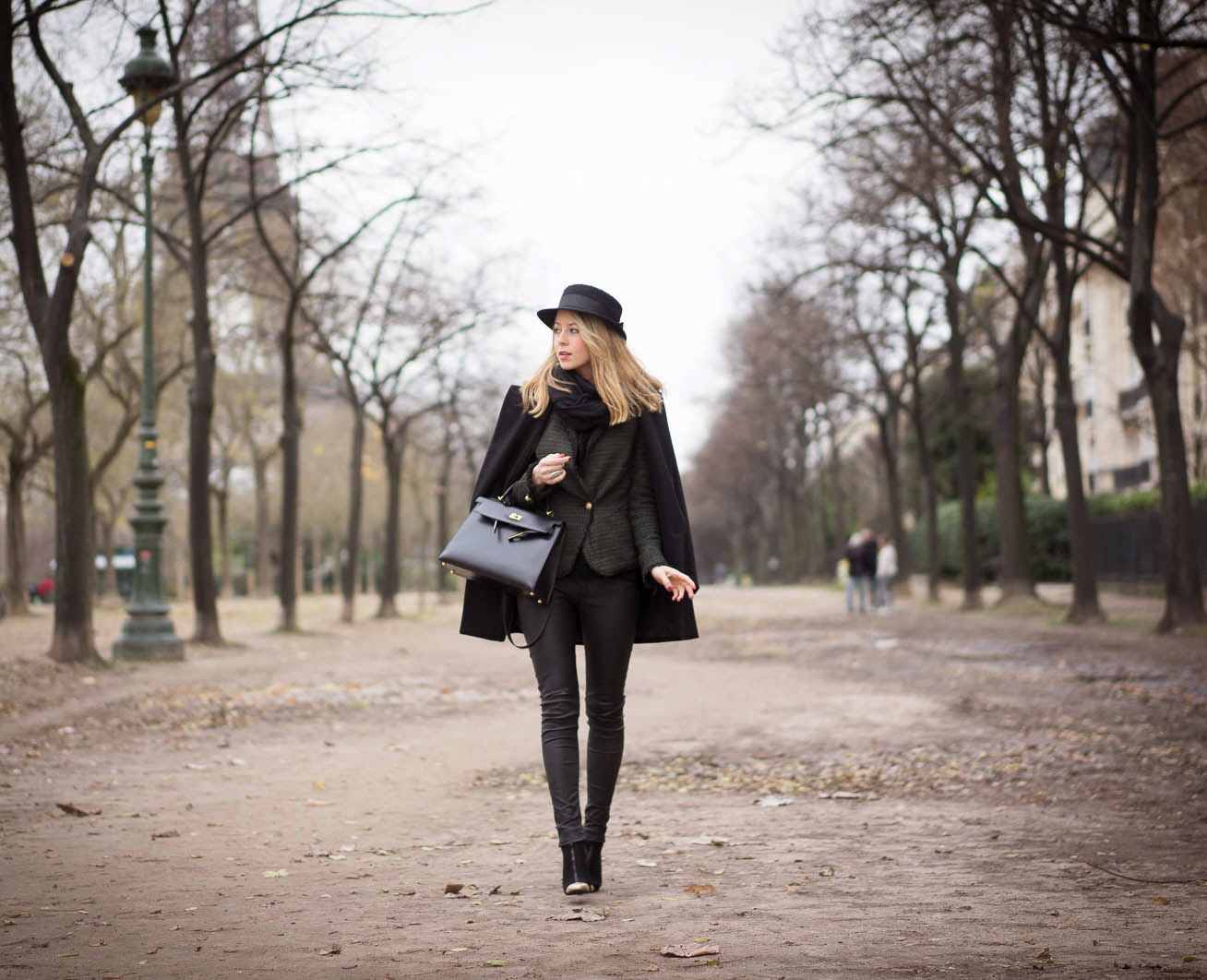 21 Seriously Chic Street Style Outfits To Copy This Season