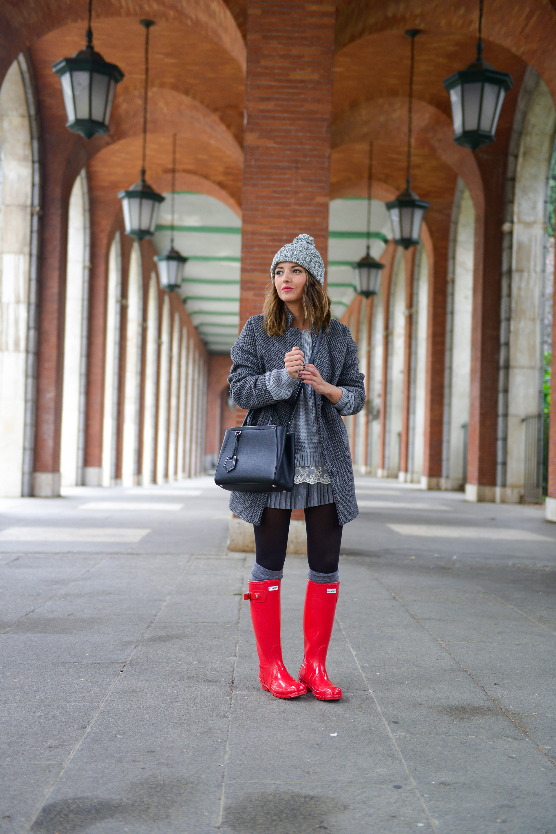 16 Cute Ways To Wear Rain Boots