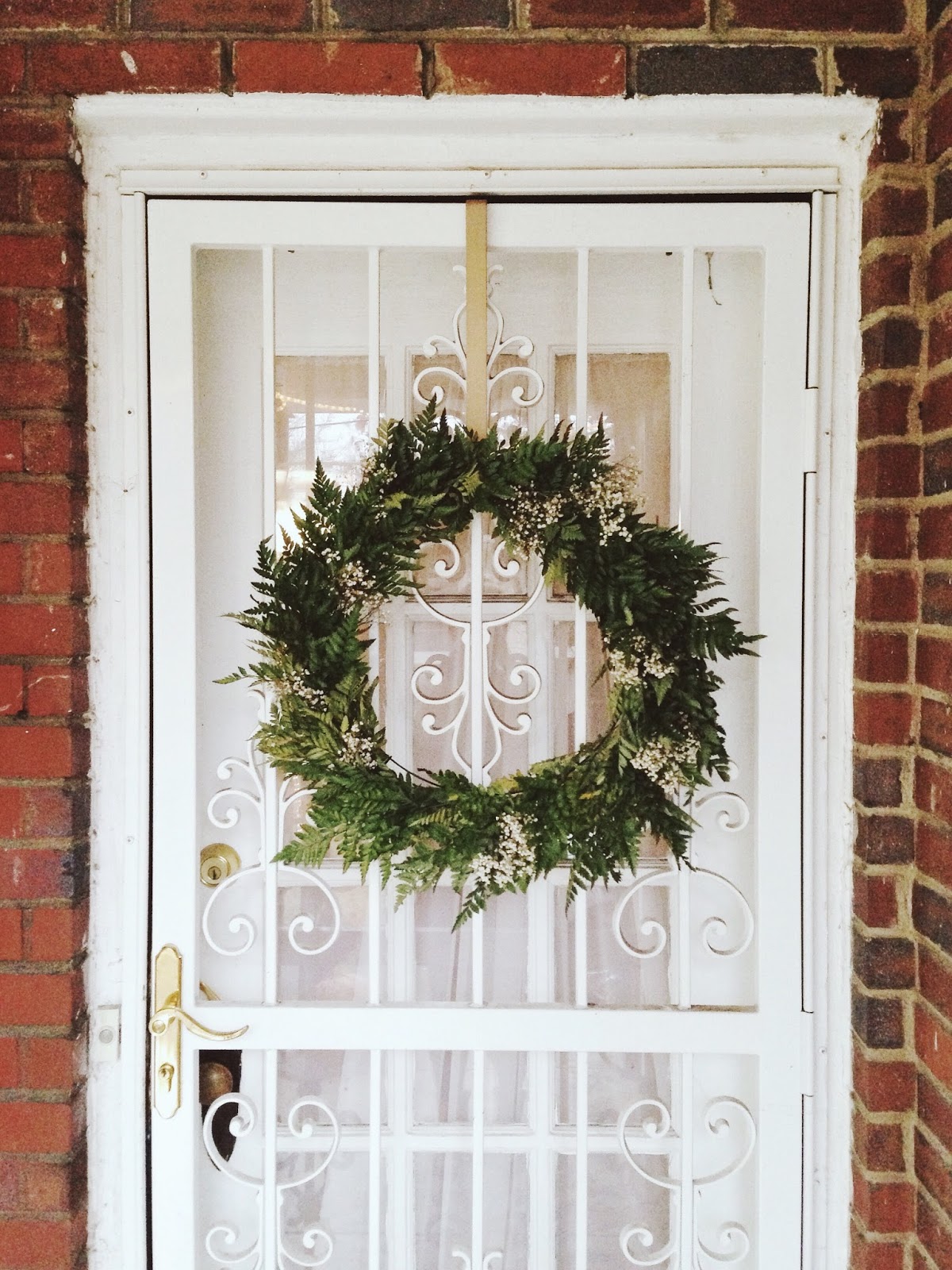 20 Festive Christmas Wreaths That You Can DIY