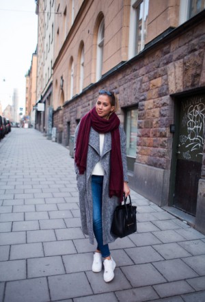 17 Stylish Outfit Ideas with Grey Coat Perfect for This Season