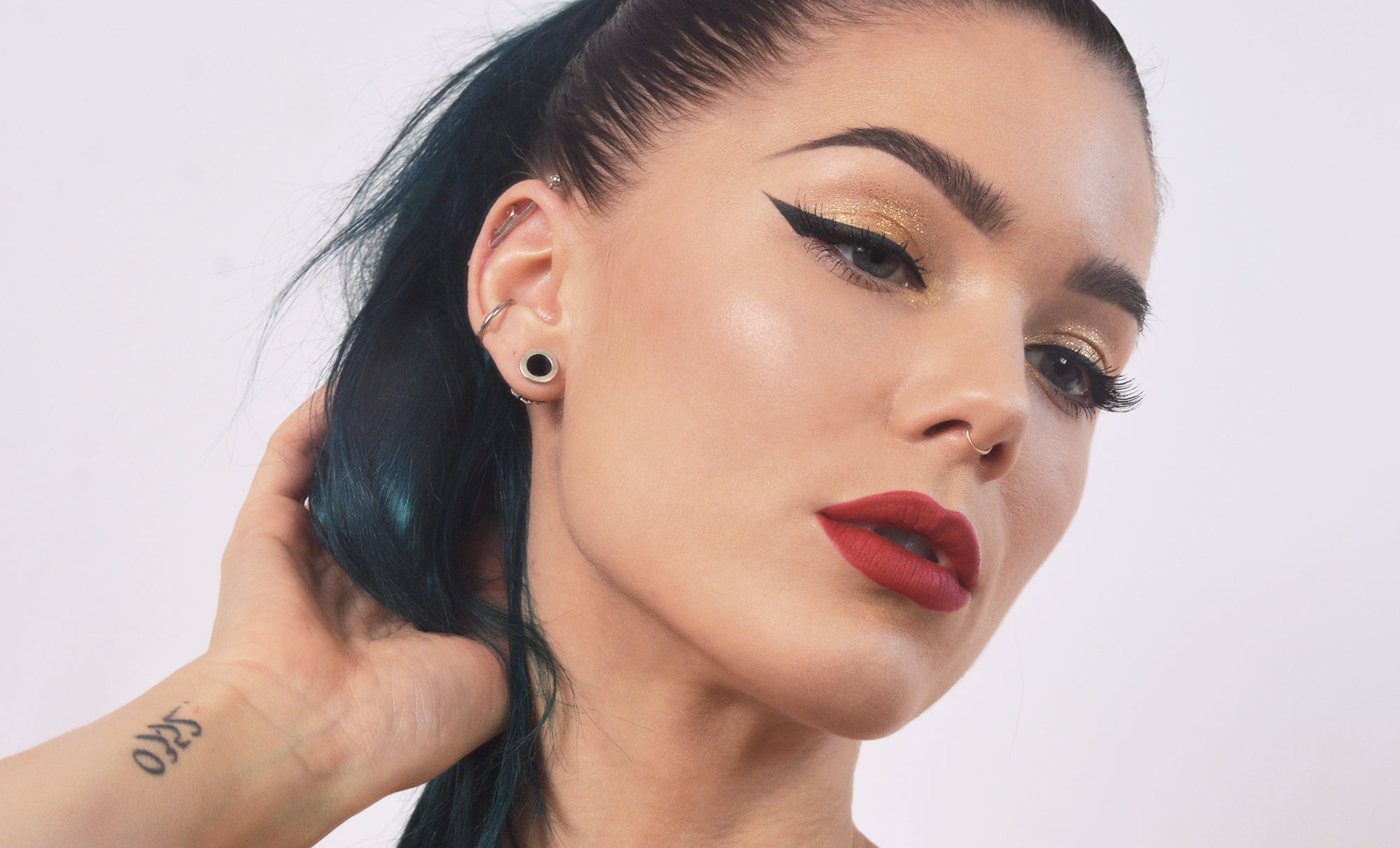 20 Romantic Makeup Ideas For Valentines Day