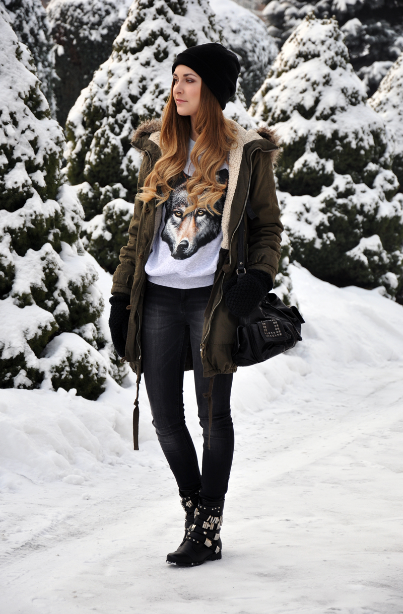 Stay Warm and Stylish: 18 Cargo Jacket Outfit Ideas
