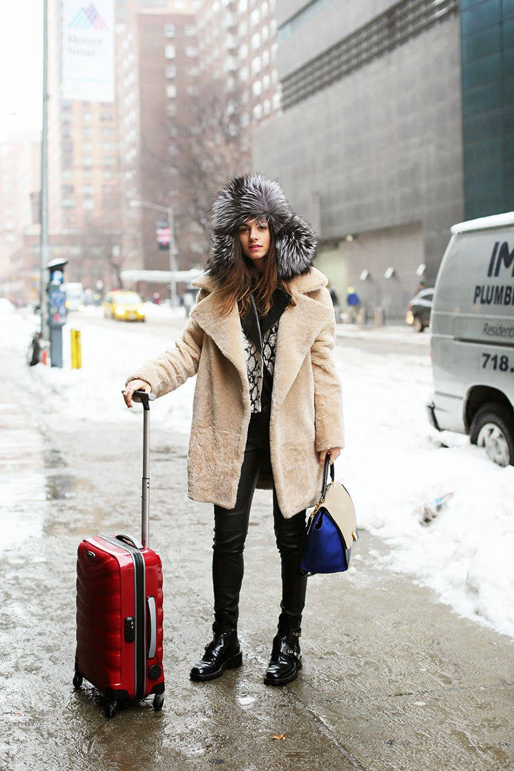 How To Layer Your Clothes To Stay Warm This Winter- 17 Outfit Ideas
