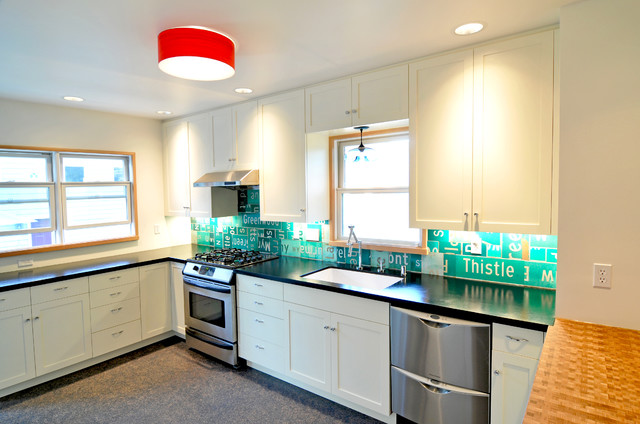 How To Use License Plates In Home Decor: 15 Unique Decorating Ideas