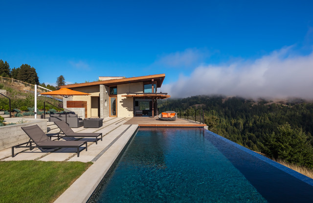 17 Stunning Pool Design Ideas for Mountain Houses