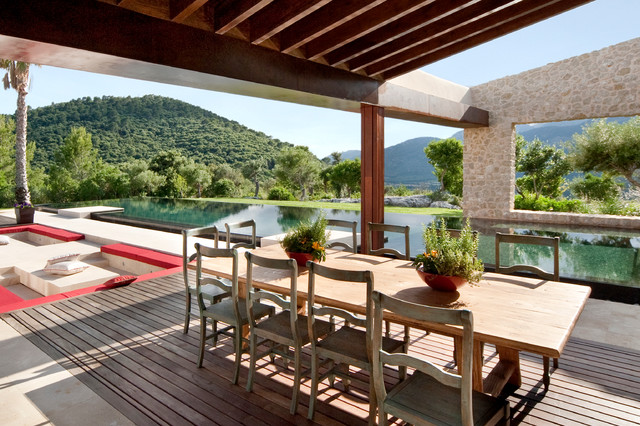 17 Stunning Pool Design Ideas for Mountain Houses