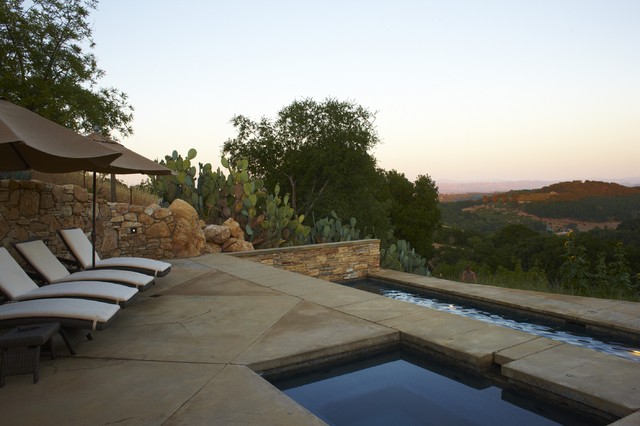 17 Stunning Pool Design Ideas for Mountain Houses