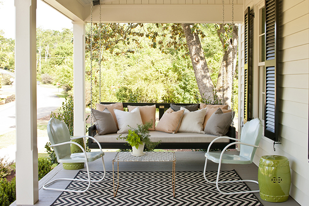 16 Lovely Ideas for Warm and Welcoming Porches