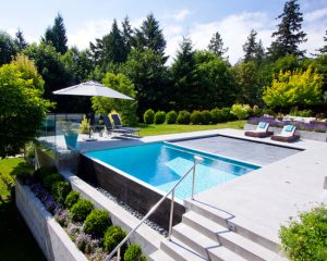 21 Landscape Small Backyard Infinity Pool Design Ideas