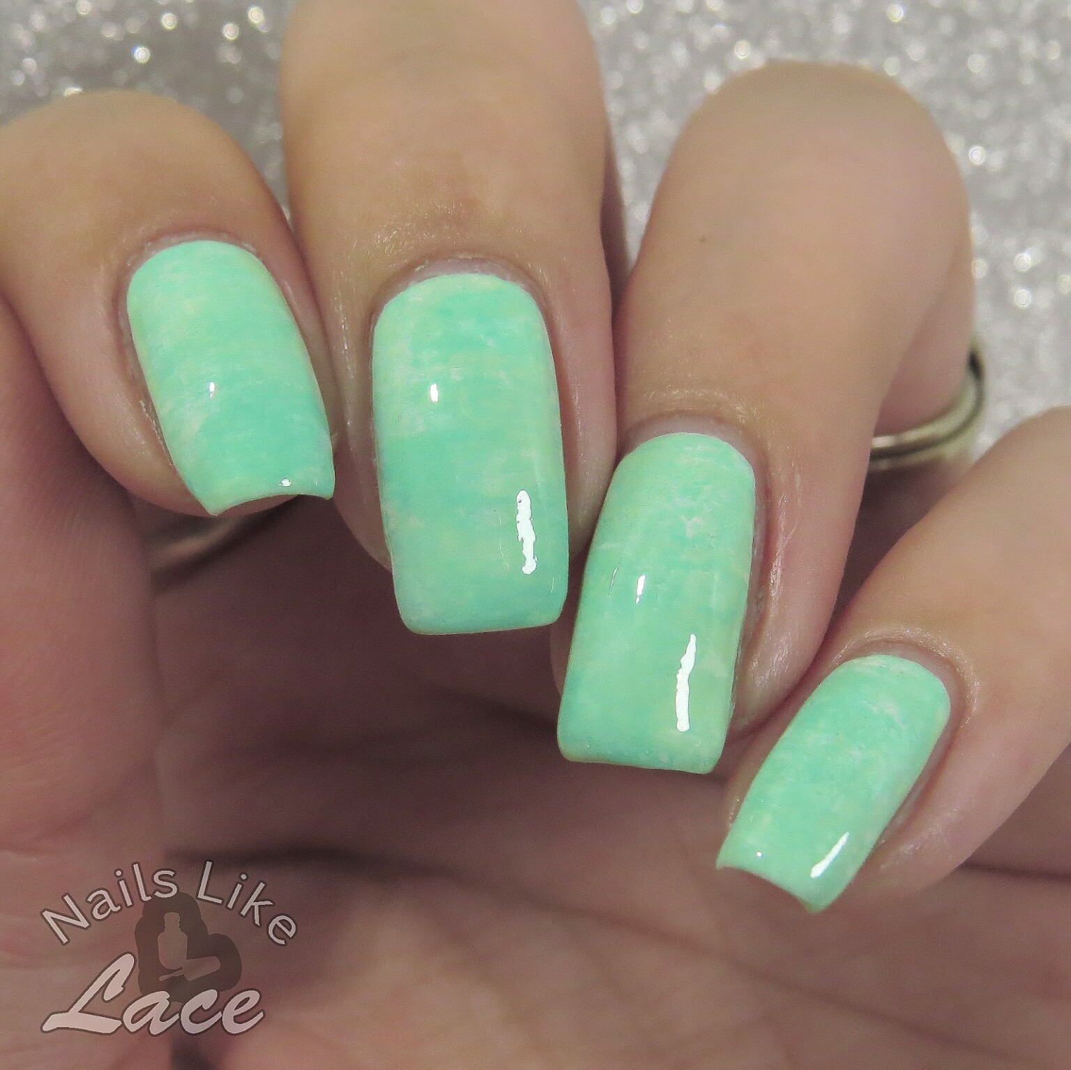 15 Adorable Mint Green Nail Art Ideas Perfect for Summer