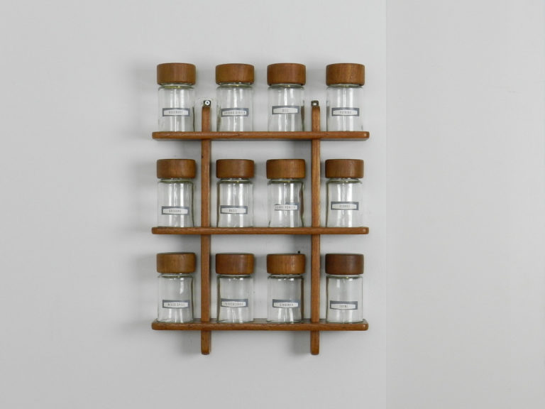 17 Creative Spice Rack Designs That Your Kitchen Lacks