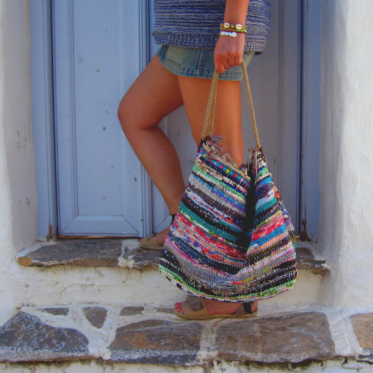 18 Must Have Handmade Beach Bag Designs To Take Your Stuff To The Beach