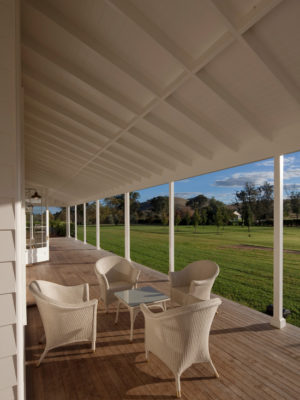 Veranda Design: 18 Photos of Decorating Ideas