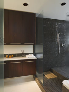 18 Gorgeous Step Up Bathroom Design Ideas