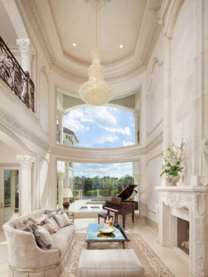 17 Stunning Design Ideas for Interiors with Tall Windows