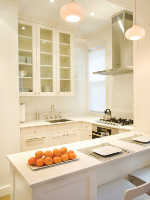 17 Functional Small Kitchen Peninsula Design Ideas