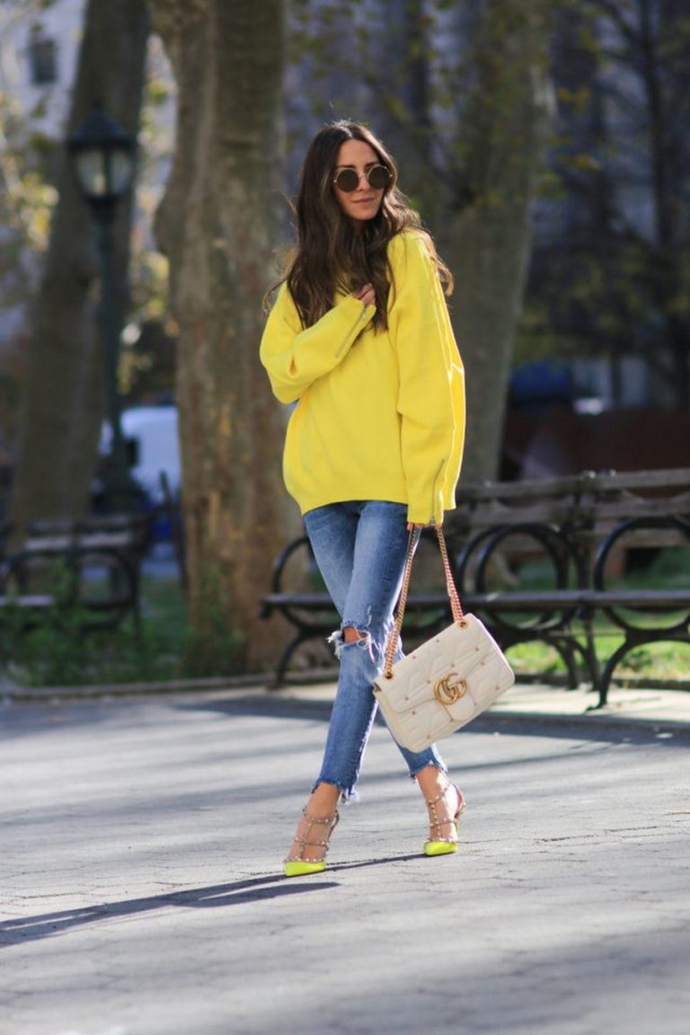 15 Stylish Outfit Ideas for How To Wear Yellow Clothes This Spring