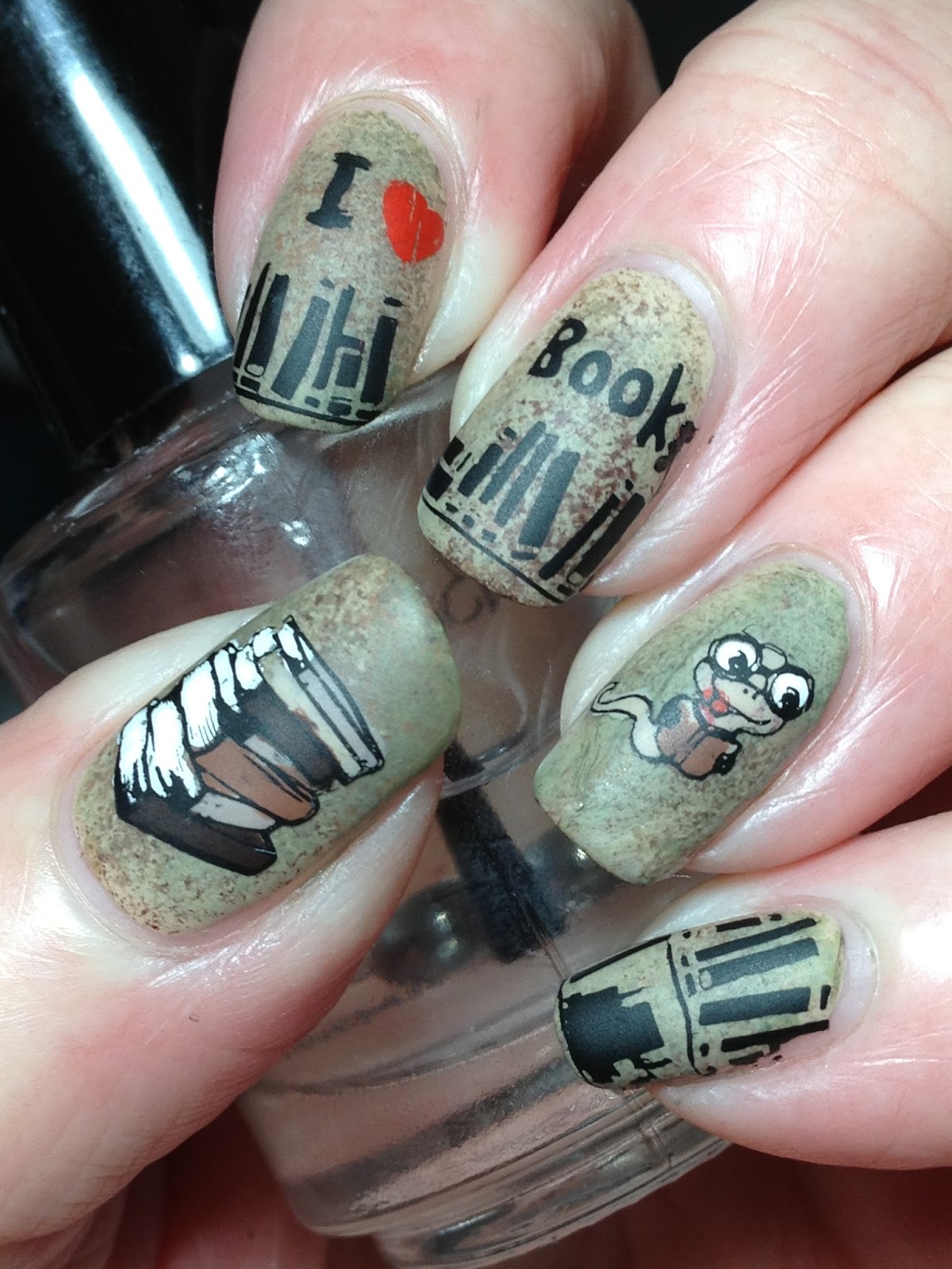 Words on Your Nails: 16 Vintage Nail Art Ideas Inspired By Books