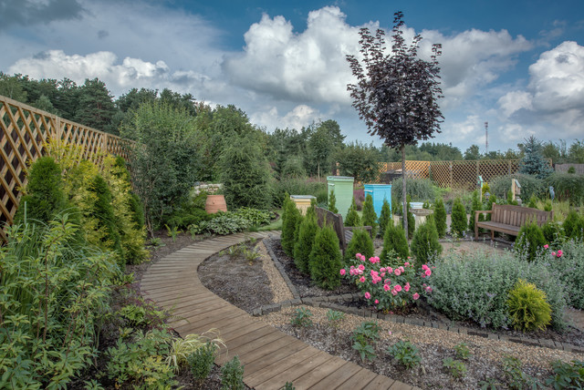 16 Spectacular Landscape Designs That Will Bring Serenity To Your Garden