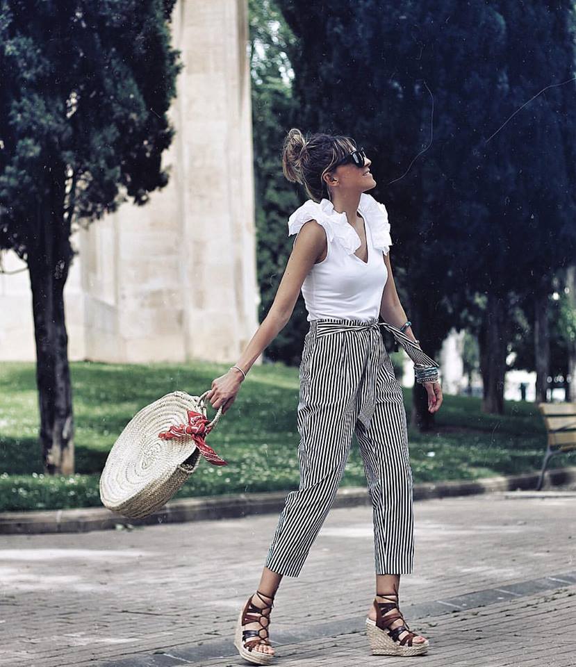 Summer In The Office: 17 Preppy Work Appropriate Outfit Ideas