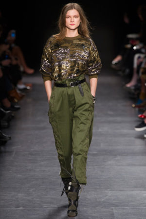 15 Amazing Military Outfits For A Powerful Look