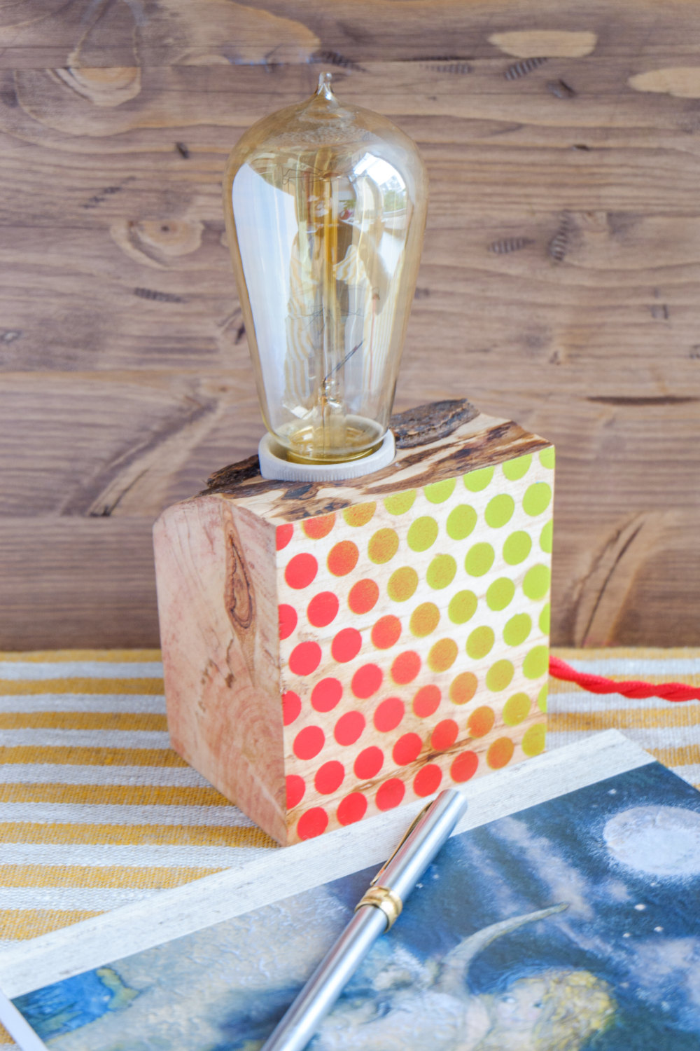 15 Crafty Handmade Lamp Designs That You Can DIY