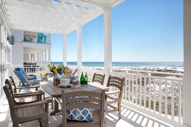 15 Fantastic Beach Style Designs For Your Outdoor Areas