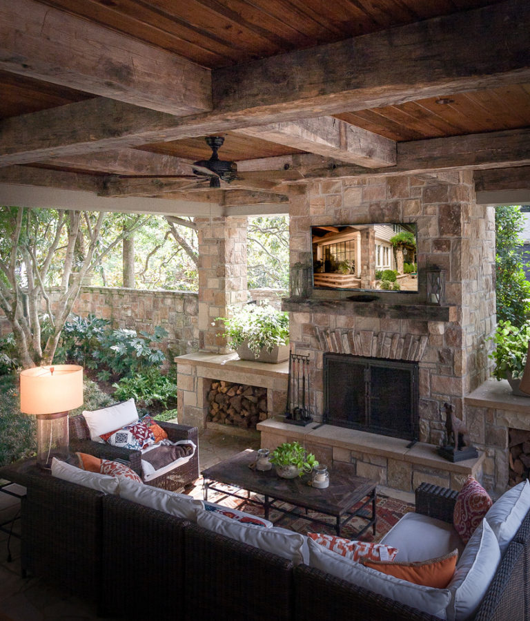 15 Sensational Rustic Backyard Designs That Will Make You Want Them