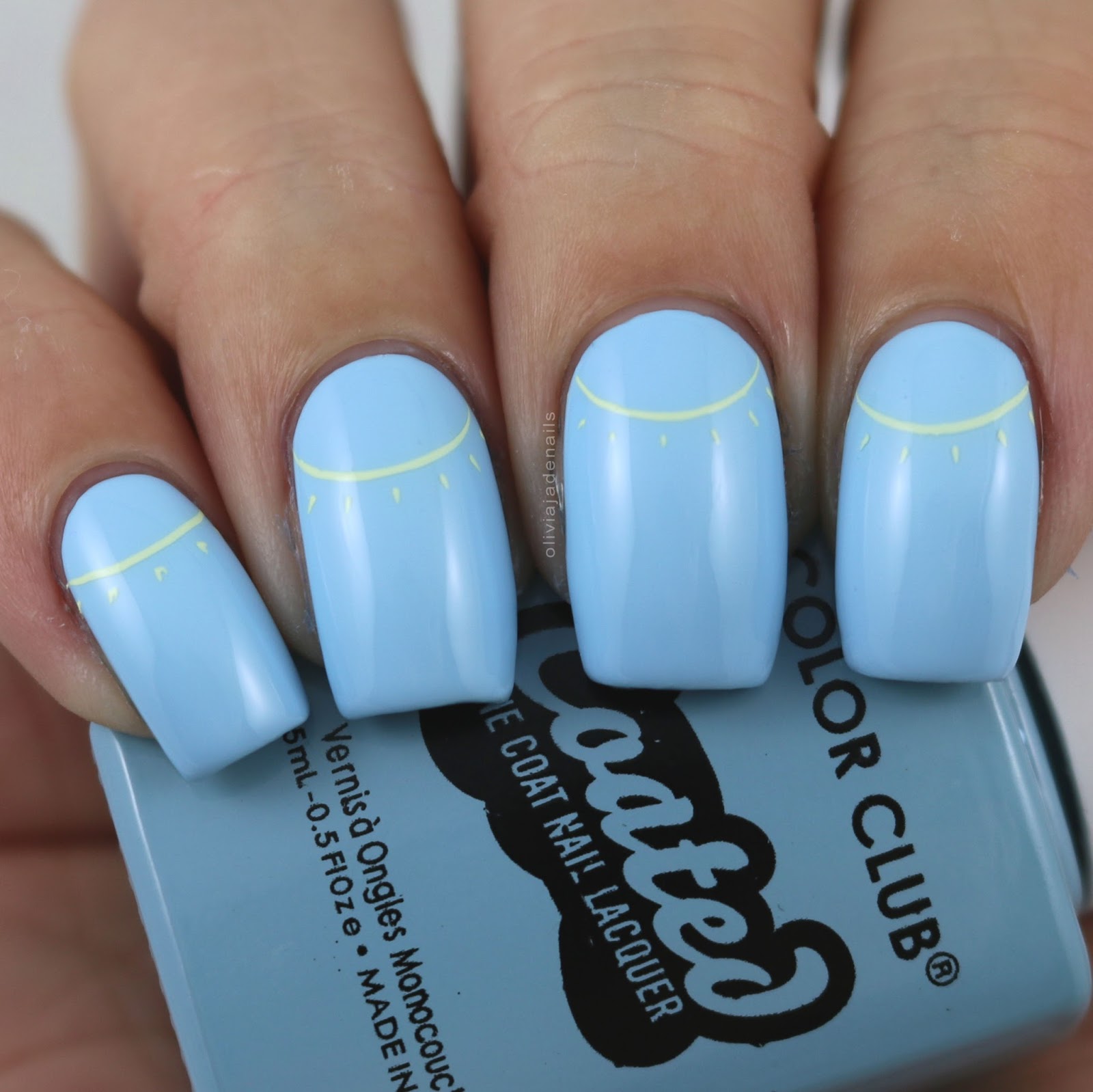 15 Cheerful Sunshine Nail Art Ideas