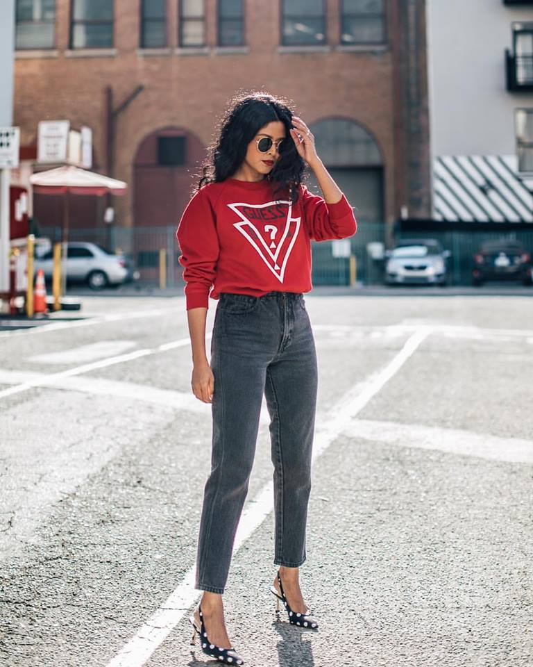 Sweater Weather: 15 Perfect Outfit Ideas for Fall