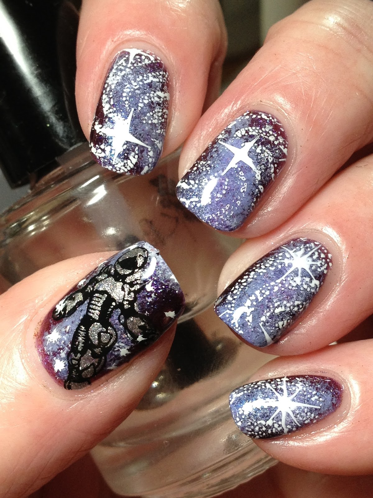 20 Unique Futuristic Nail Art Ideas