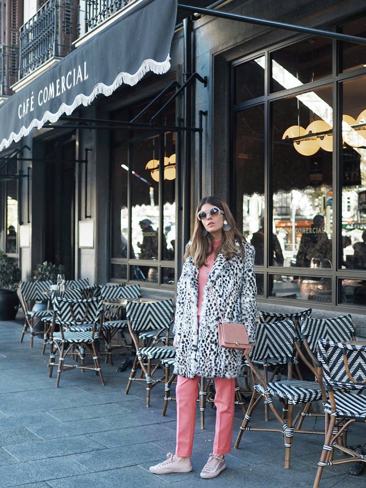 Bold Colors for Cold Winter Days: 15 Amazing Outfit Ideas