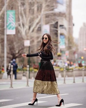 15 Outfit Ideas for a Girls' Night Out When It's Cold