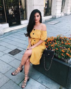 18 Perfect June Outfit Ideas to Try This Month