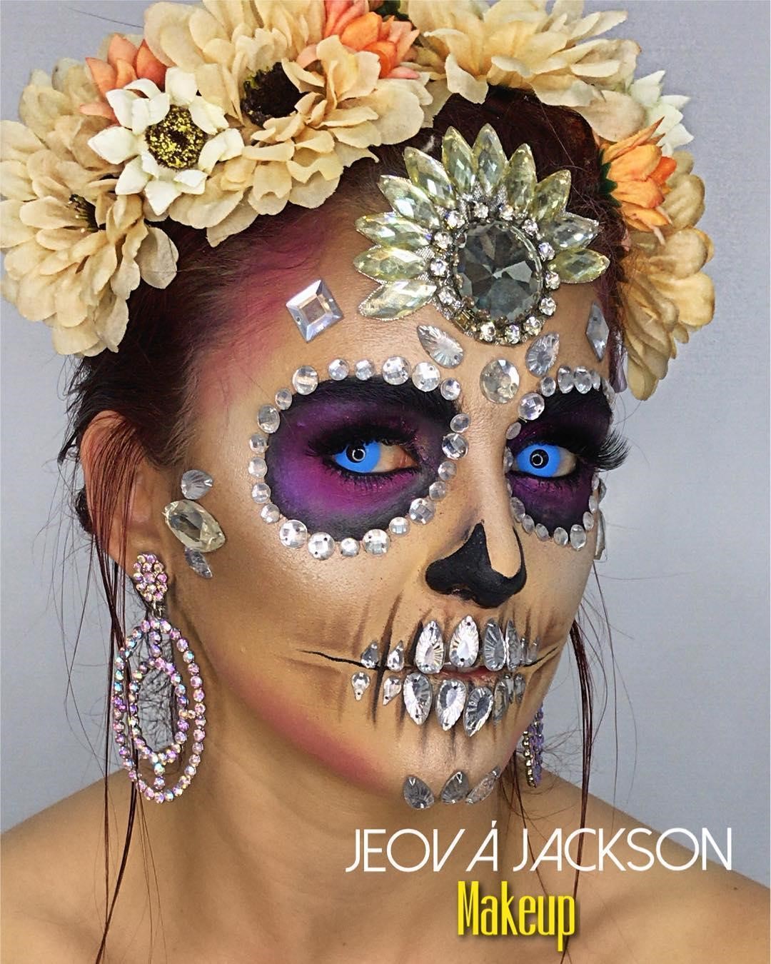 An Easy Way to Style Sugar Skull Makeup for Day of The Dead