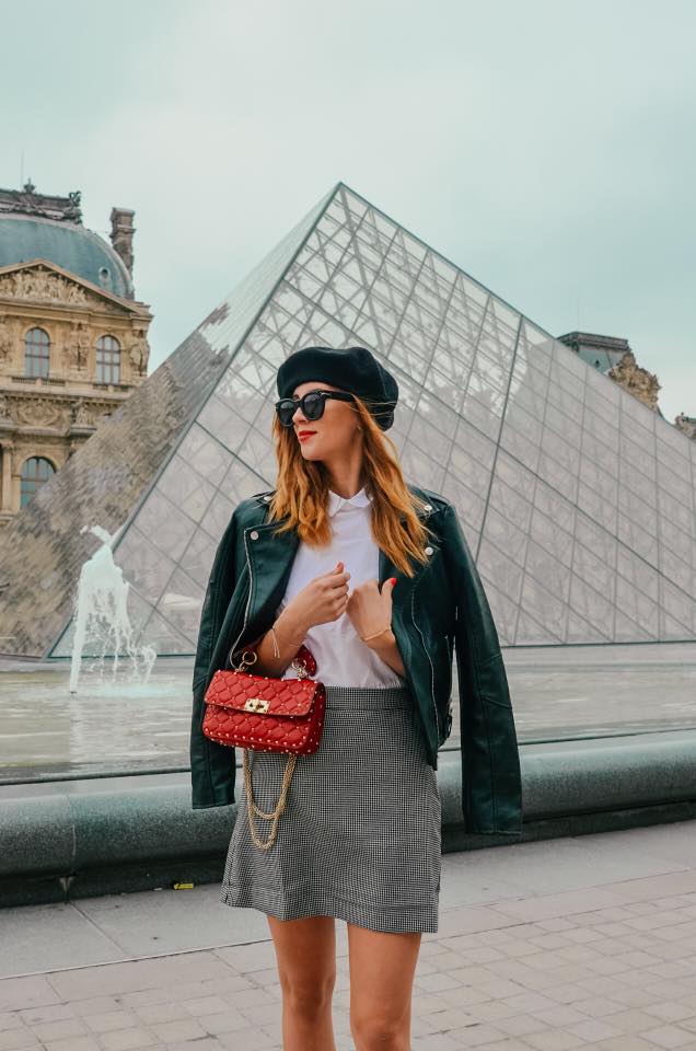 Street Style–15 Ways to Wear a Mini Skirt Through Fall