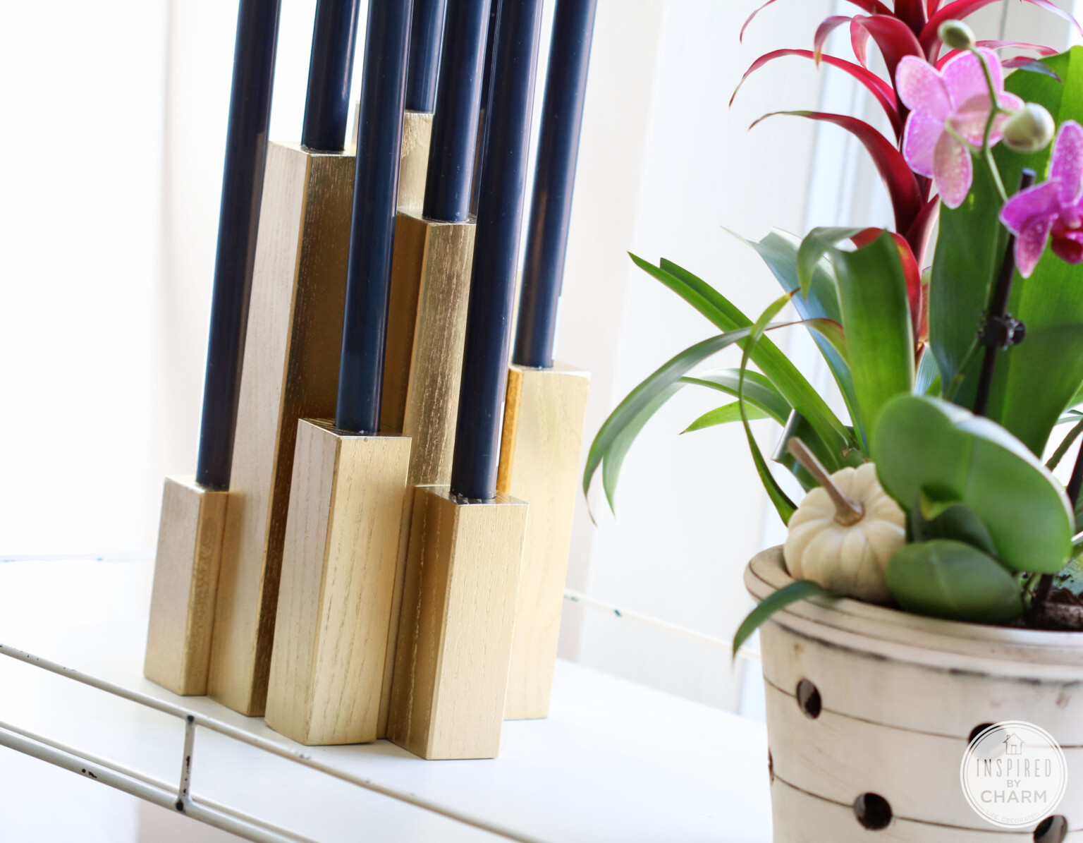 30 Awesome DIY Wood Projects for Home Decorations