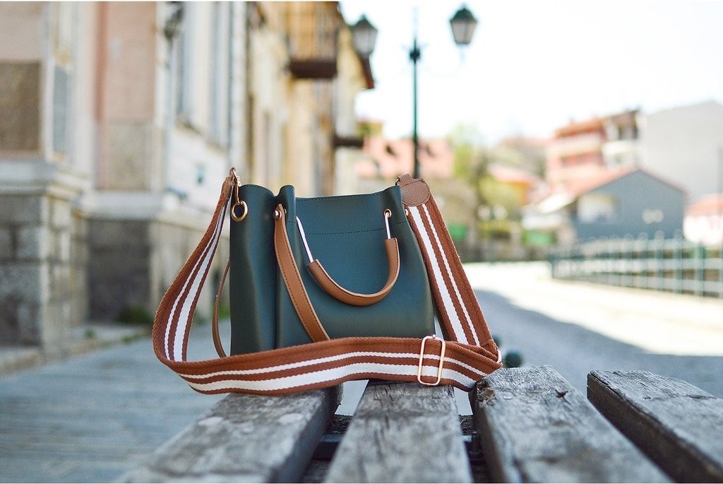 6 Fashion Staples That You Can Carry Throughout The Year