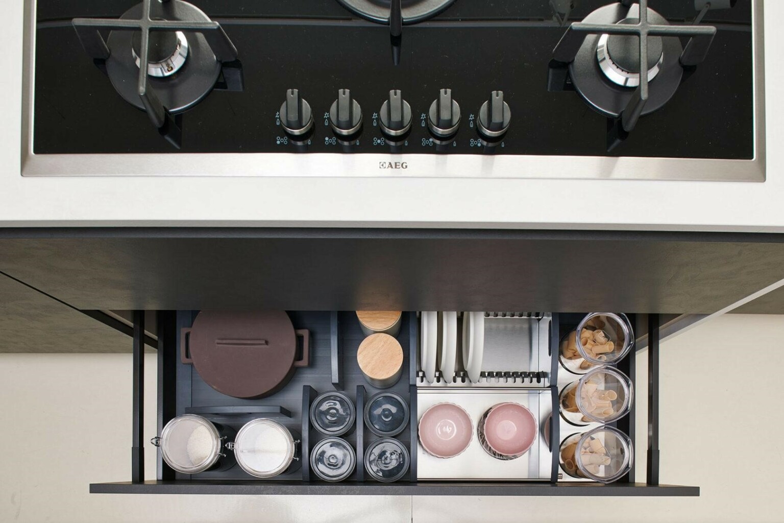 Kitchen Cabinet Accessories for a Modern Home