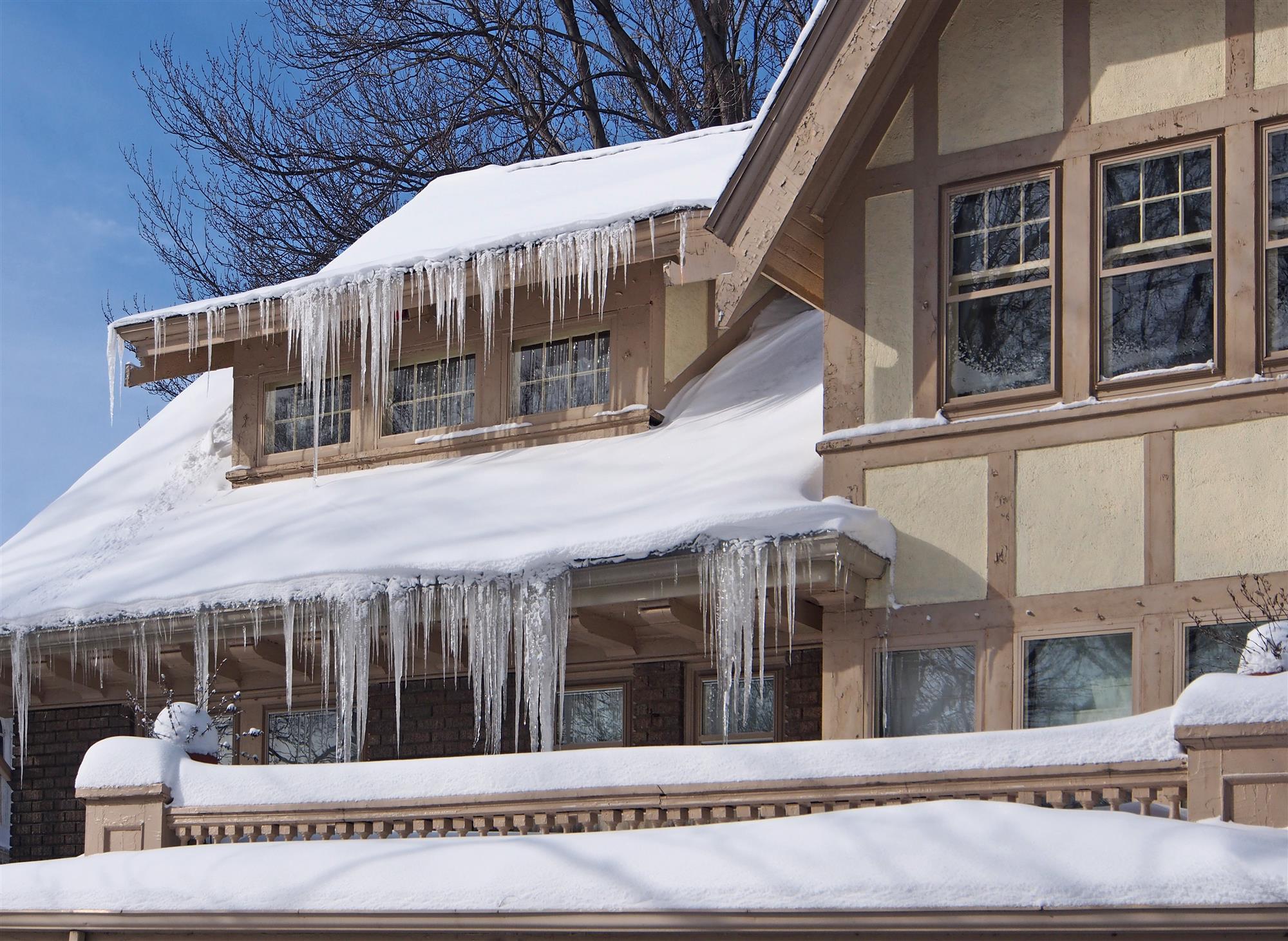 How to Winterproof Your Roof: 5 Essential Tips for Homeowners
