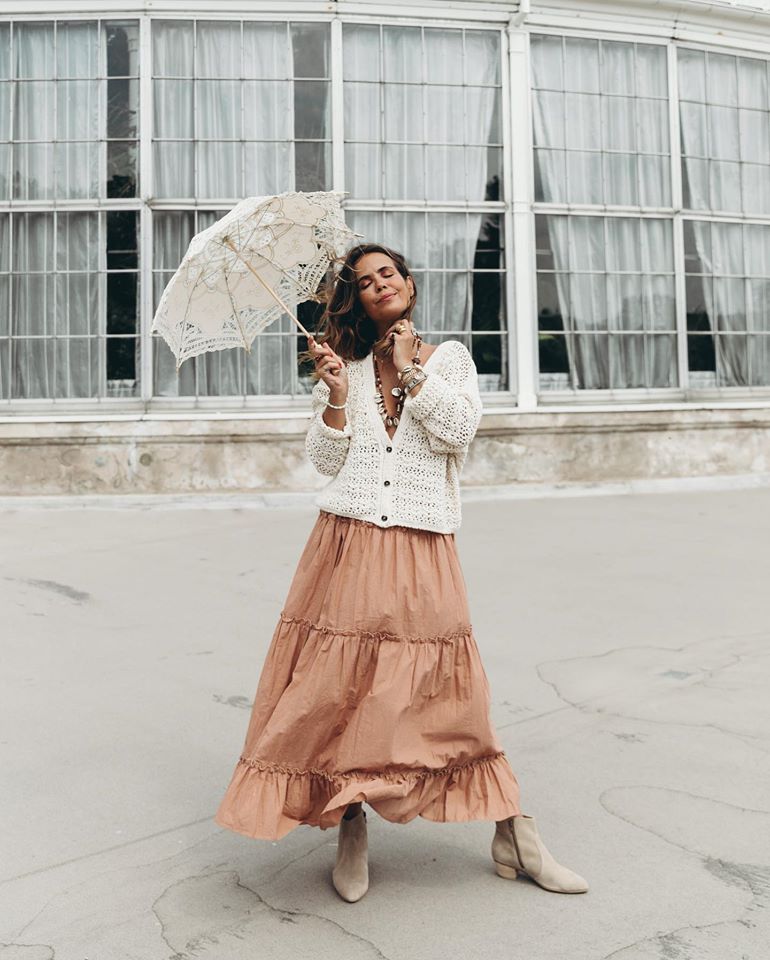 15 Chic February Outfit Ideas That Are Sure To Inspire Your Style