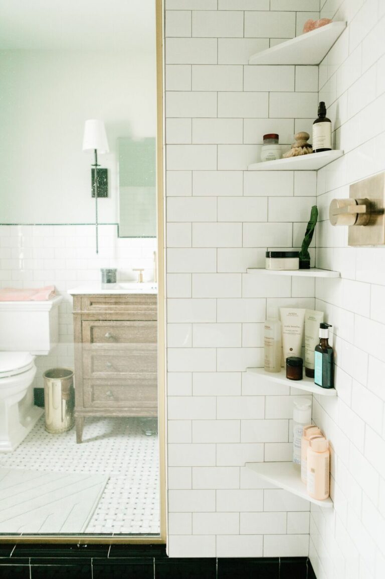 13 DIY Built In Shelving for The Bathroom