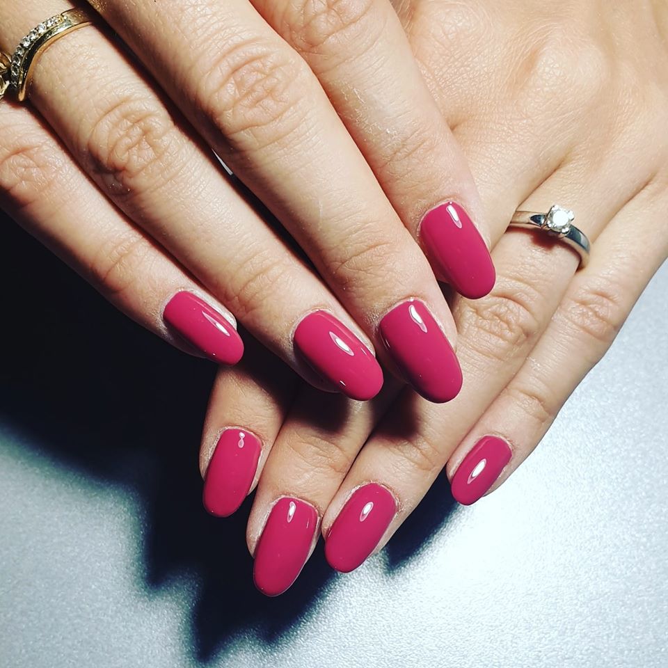 Cute Spring Nail Art Ideas in Warm and Bright Colors