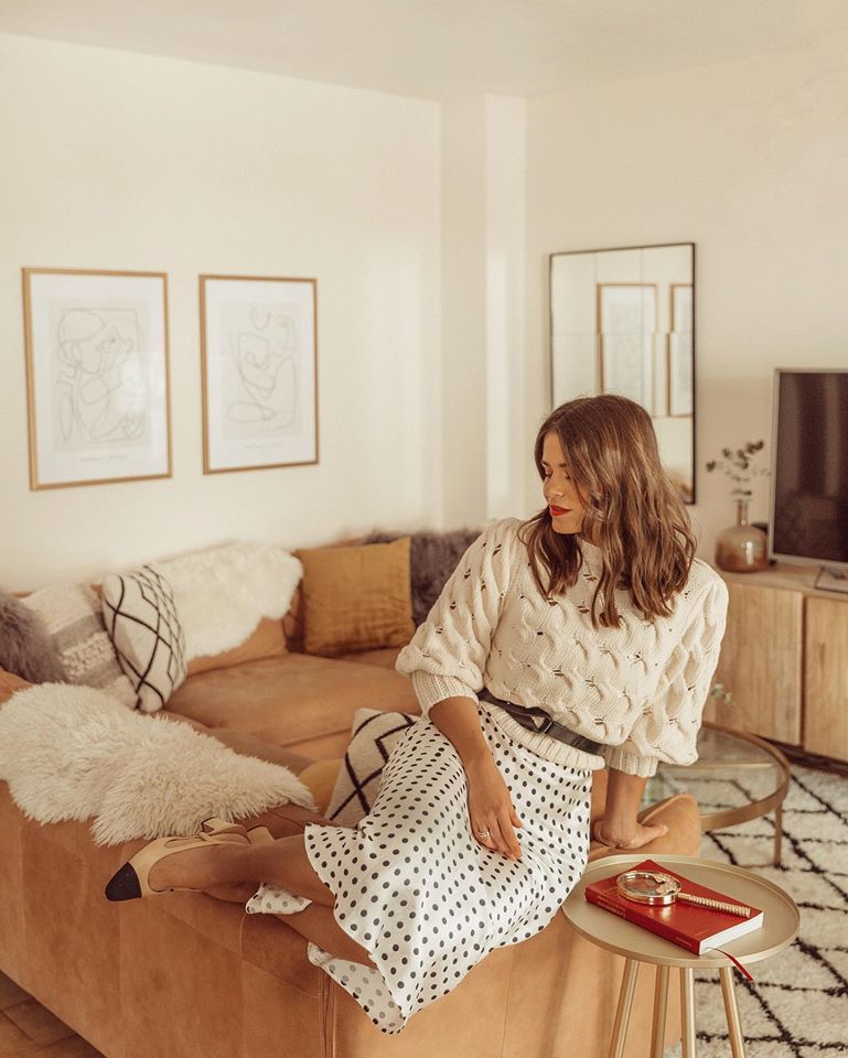 Stay Home and Stay Stylish: 13 Comfy and Chic Outfit Ideas