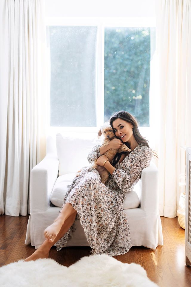 15 Lovely Stay At Home Outfits from Our Favorite Fashion Bloggers
