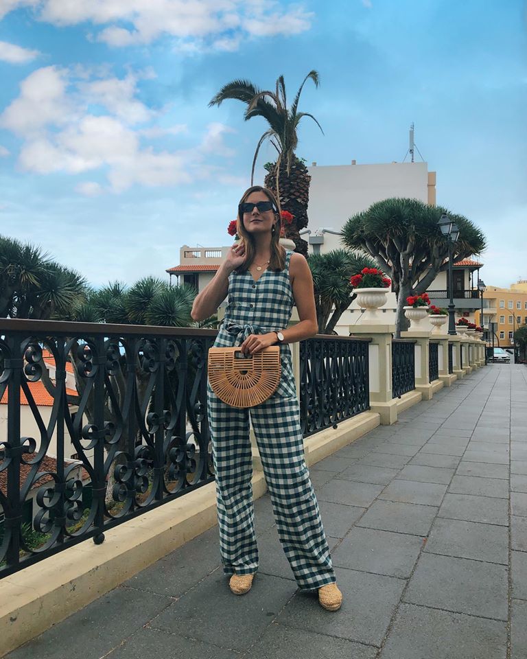 15 Summer Outfit Ideas for Every Day of June