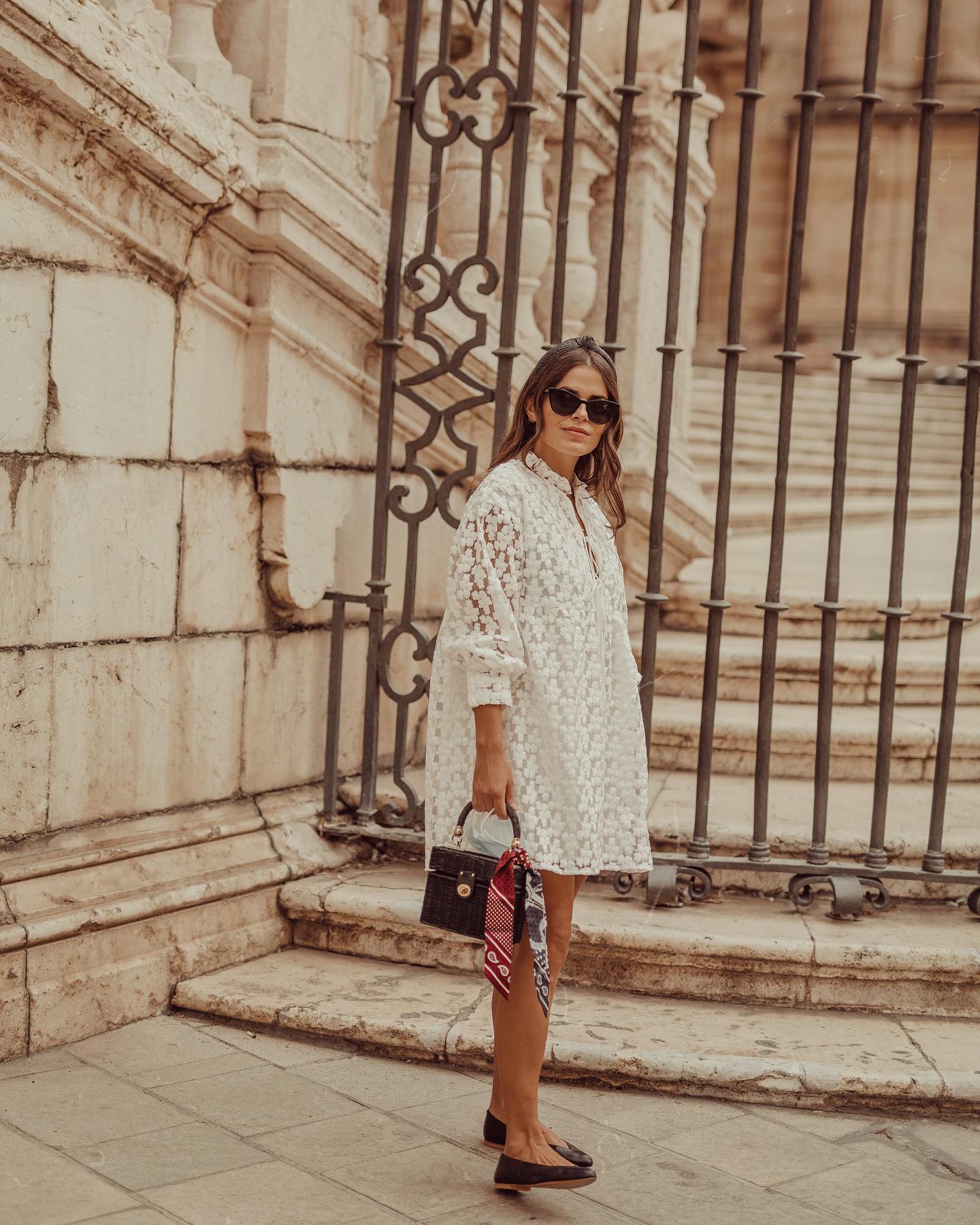 15 Stylish Outfits That Are Perfect For Early Fall