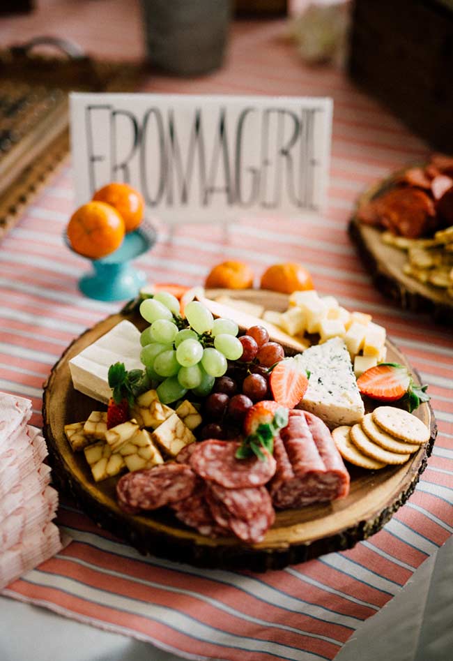 Ideas For Decoration And How To Set The Perfect Cold Table