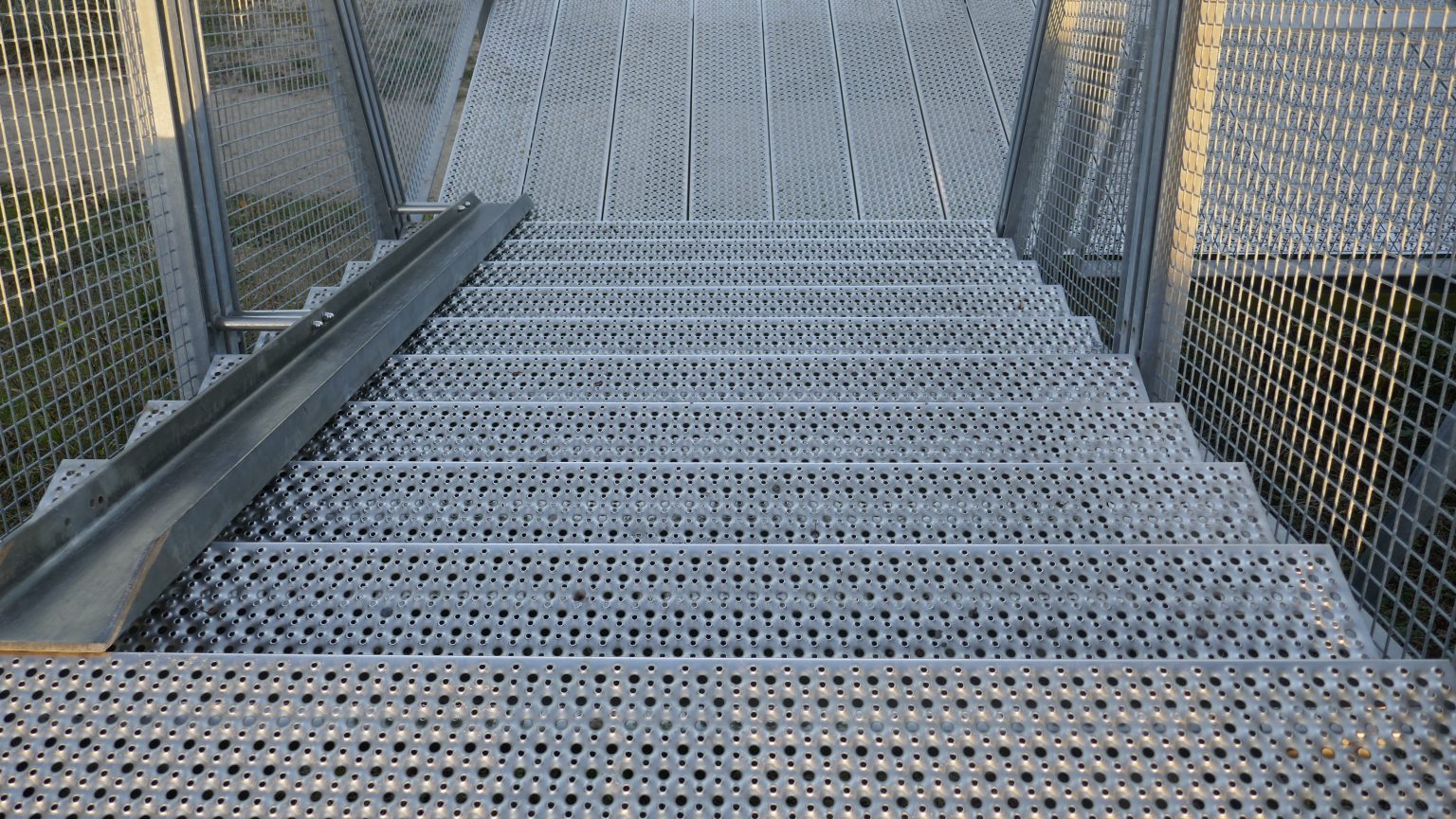6 Maintenance Tips For Steel Staircases